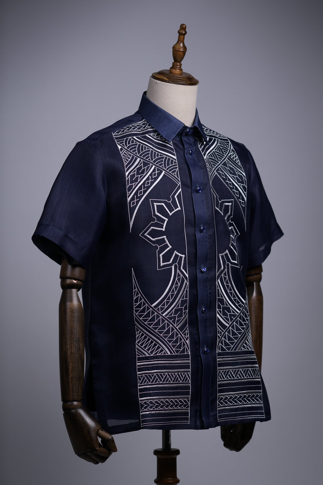 EDUARDO – EN Barong Filipino