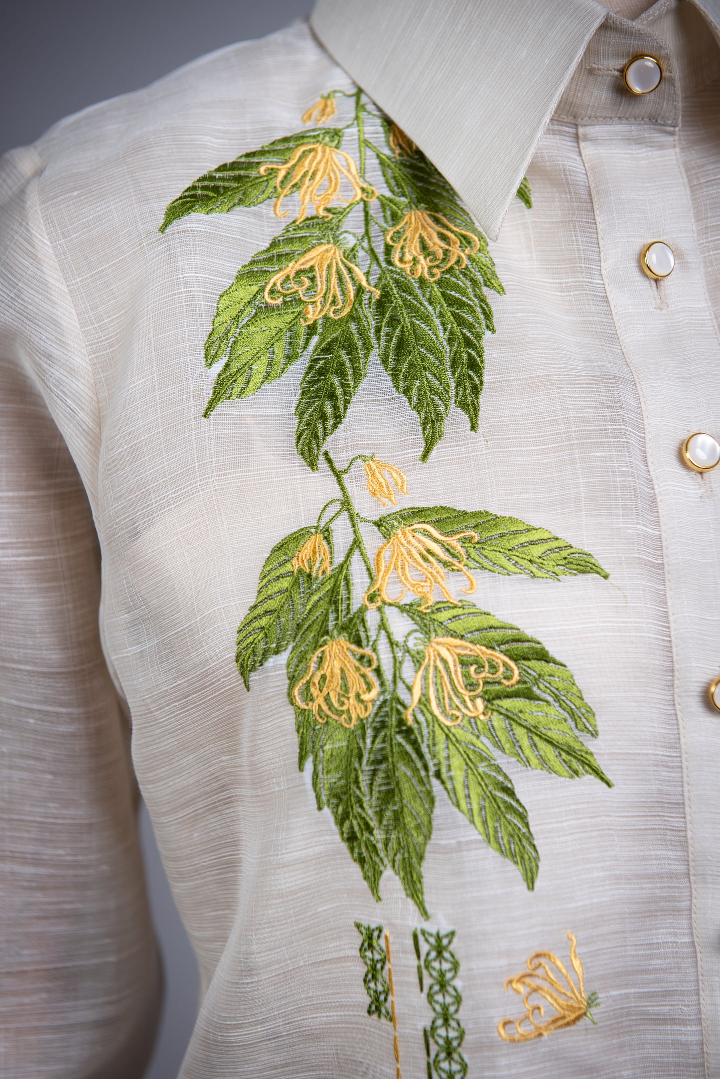 Ilang-Ilang – EN Barong Filipino